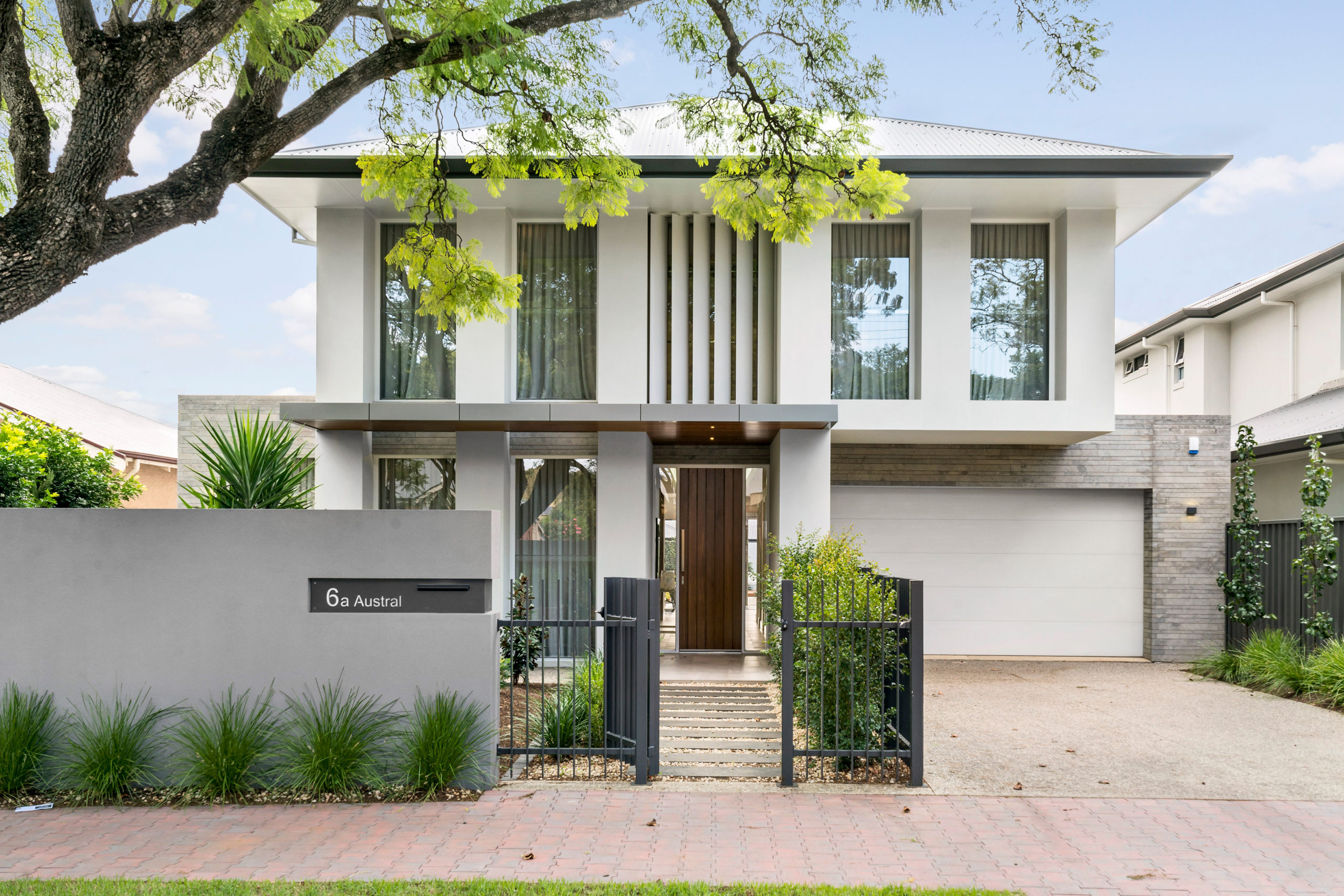 Domo III - Medallion Homes